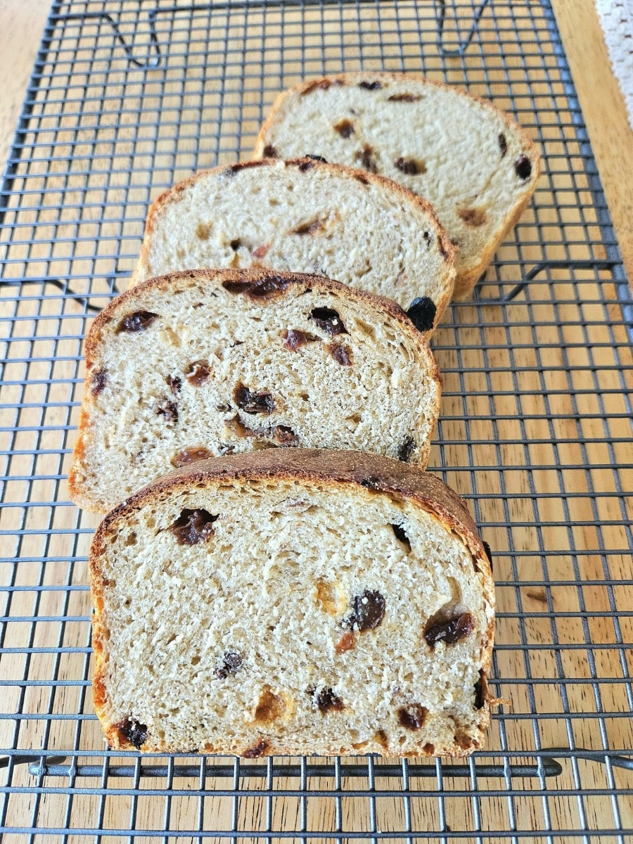 Easy sourdough cinnamon raisin bread recipe - The homey lif3